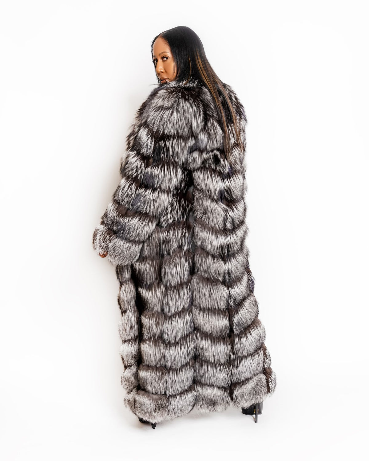 ***PRE-ORDER ONLY*** The "Kiisa" Golden Island Full Length Fox Fur (Cu ...